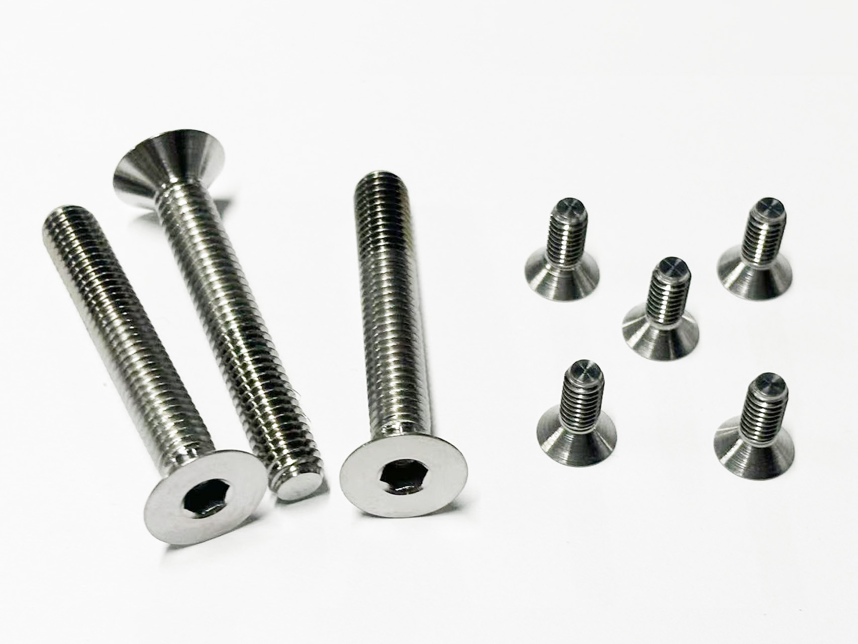 Titanium Screw M4X20 DIN7991 GRADE 2 (TA2) -500 pcs