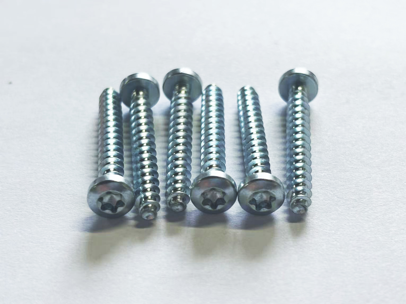 M2.2X12 Pan Torx Head PT Alternative Screw Steel Zinc - 5000pcs